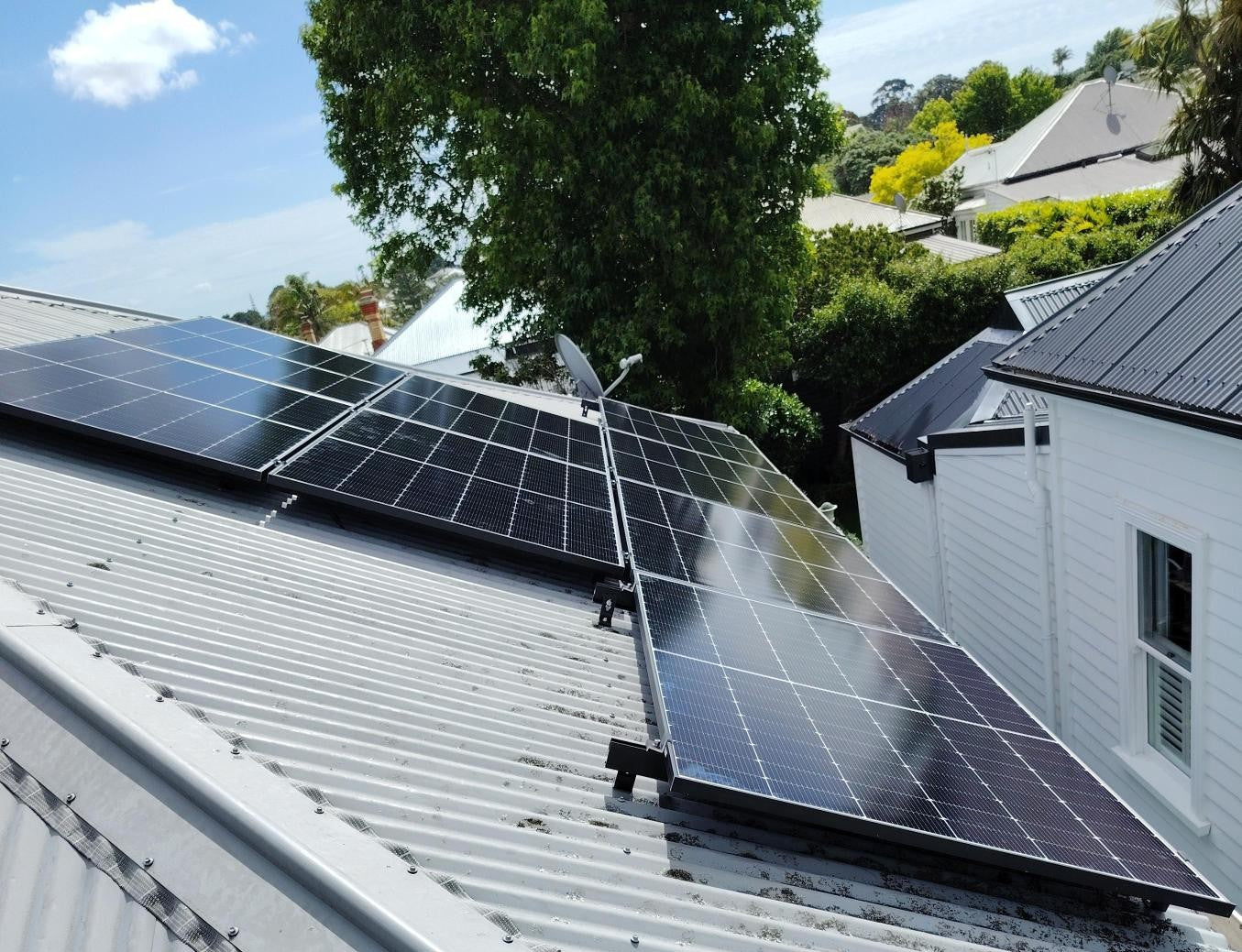 Solar panels Auckland - Battery Ready Installation | AA Solar